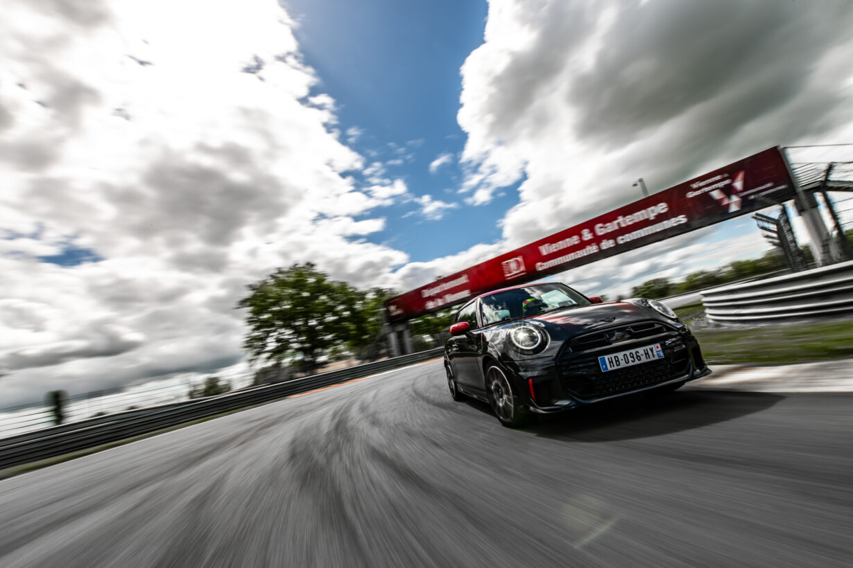Essai - Mercedes-AMG GT 63 Pro 4Matic+ : on la teste sur circuit